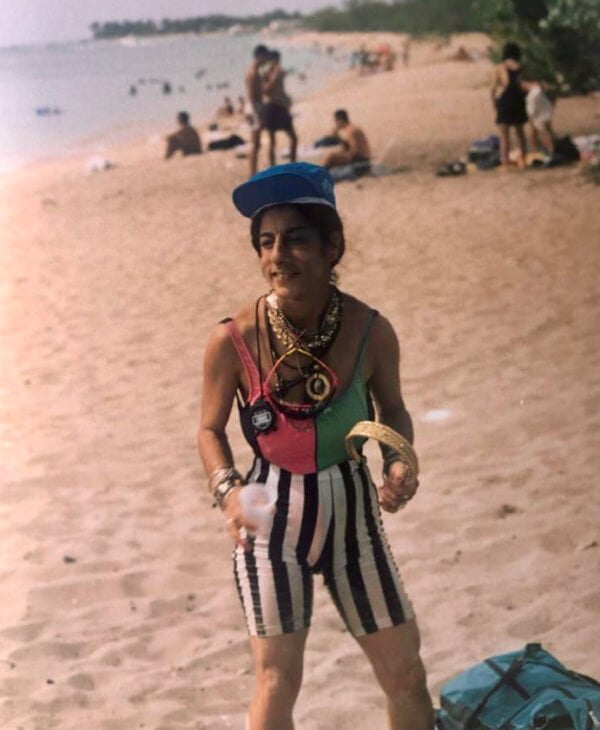 La Verdadera Historia de Nelda - Caborojo.com